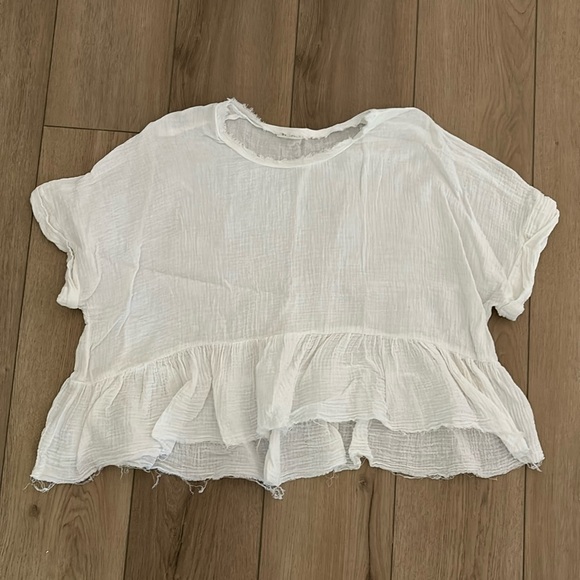 Neuflora | Tops | Neuflora Muslin Ruffle Top | Poshmark